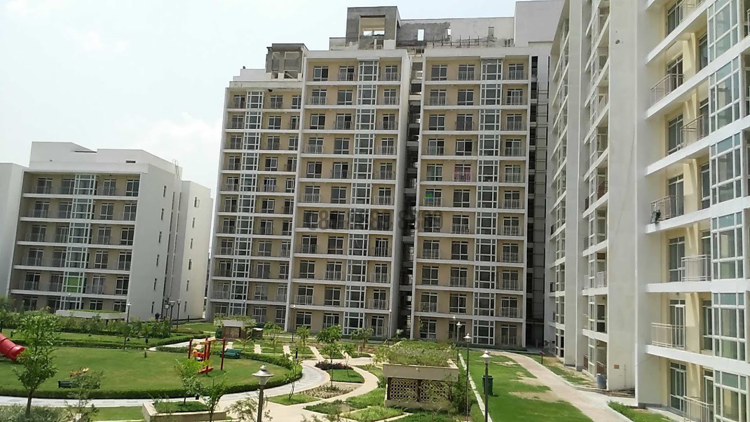Jaypee Greens Resale Jaypee pavilion court | Jaypee Greens